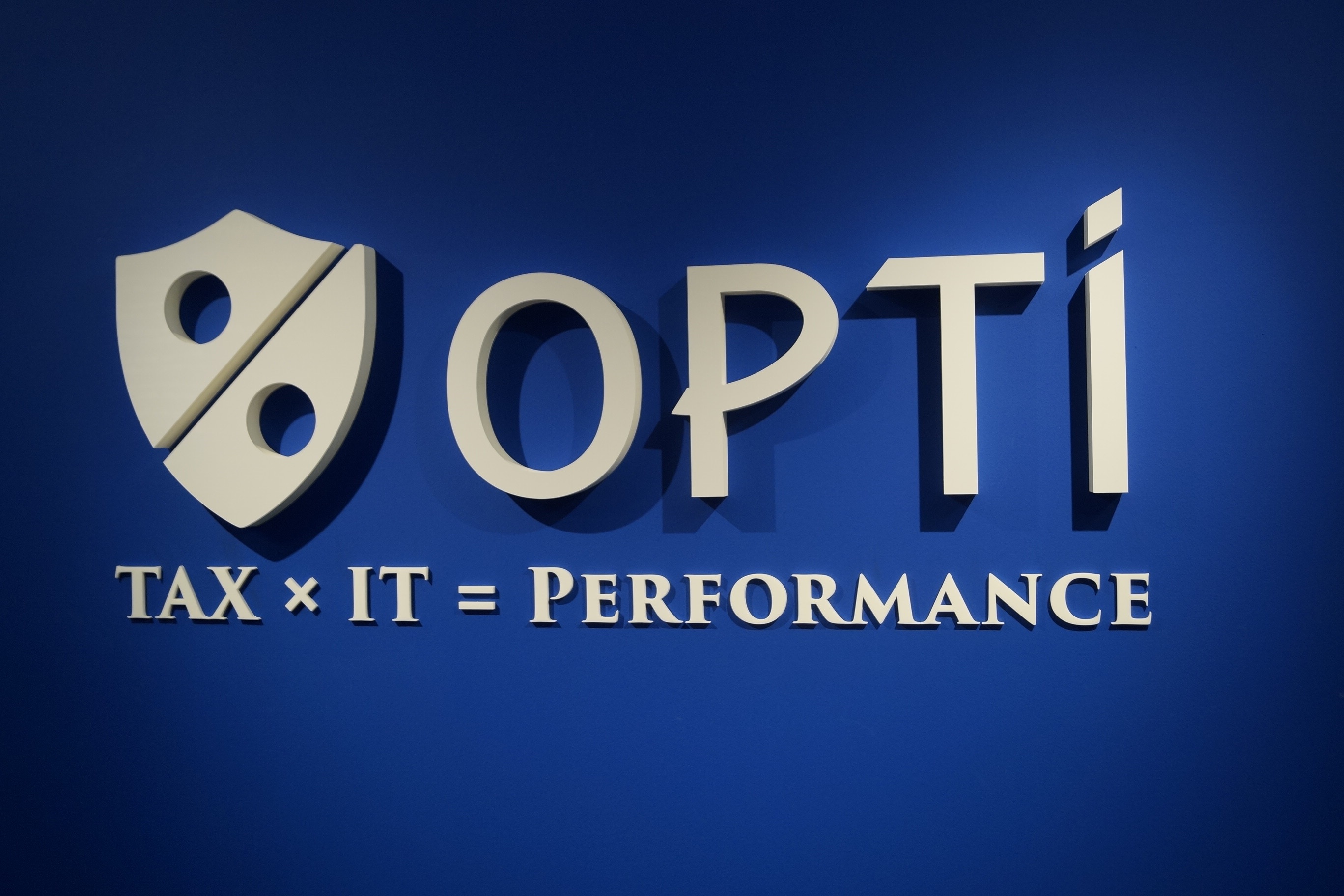 Amazon EC Support - OPTI Inc.